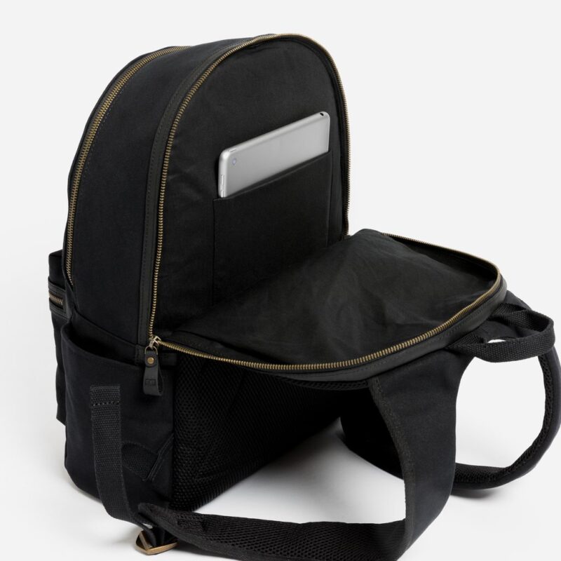 The 7 Best Minimalist Backpacks for your Commute - Dr Commute